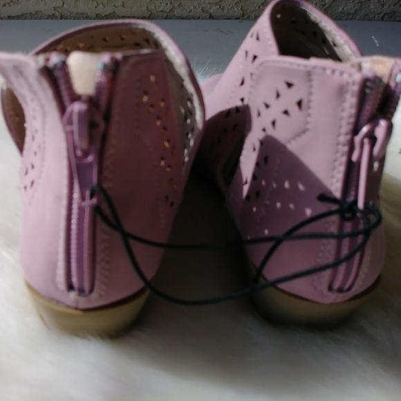 Shoes | Nwt Kids Booties 2x2 All Kids Booties | Poshmark